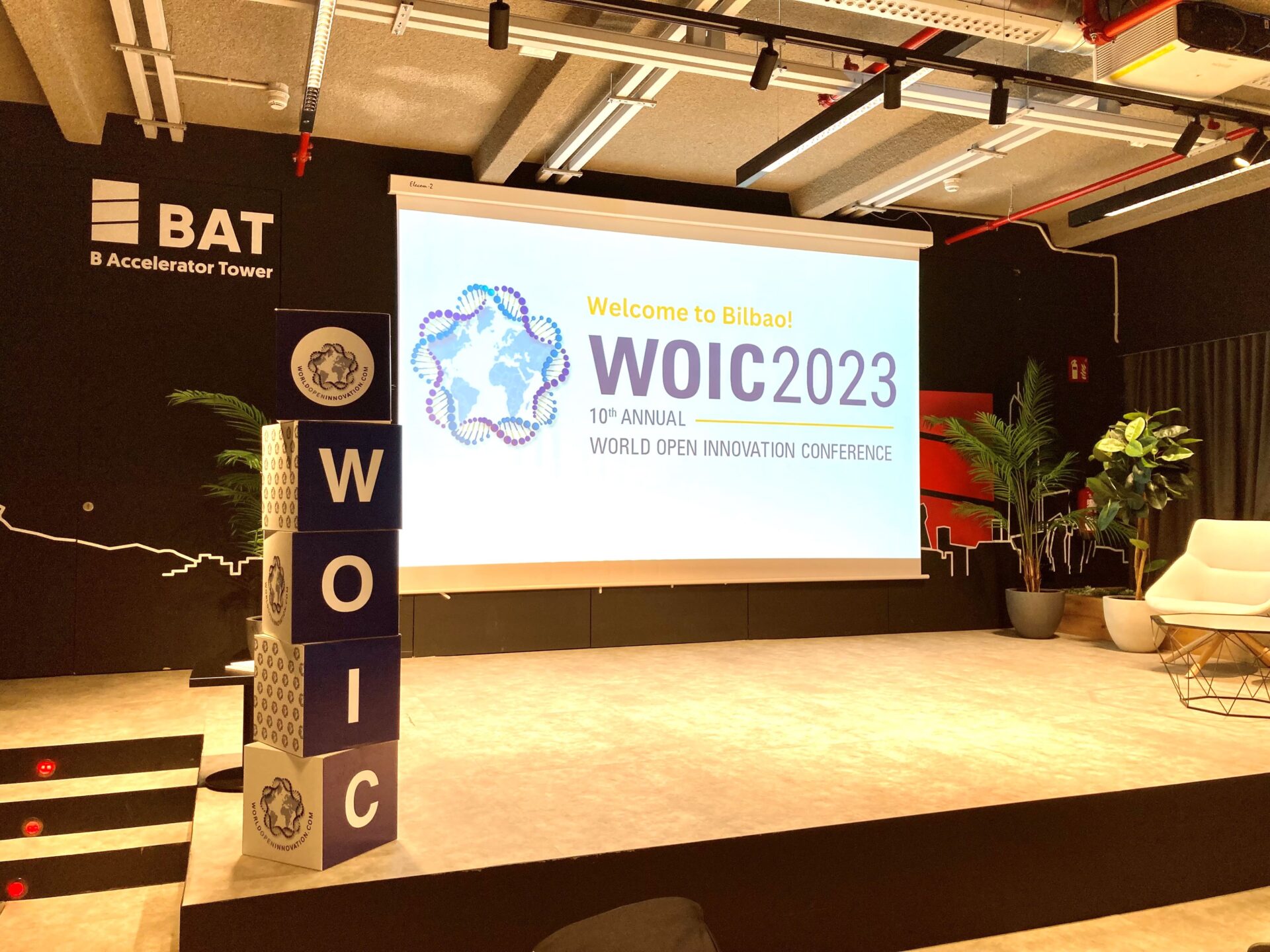 World Open Innovation Conference 2023 (2023/11/09) “Building and revitalizing researchers’ open ...
